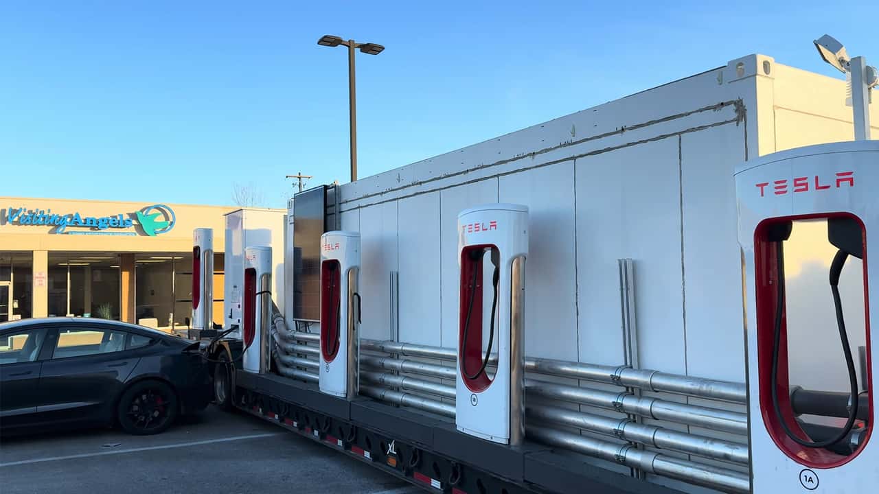 Tesla Has Portable Supercharger Stations That Can Go Online Lightning ...