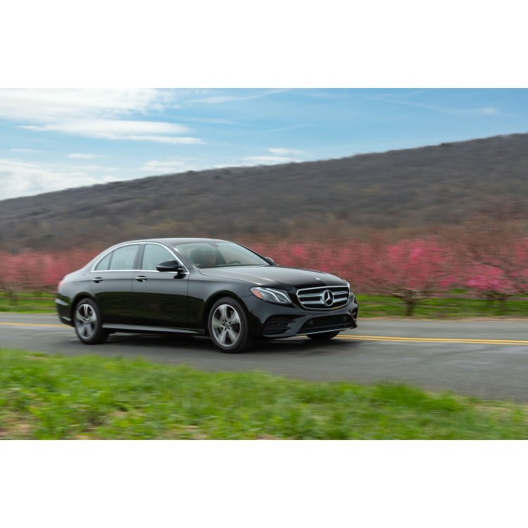 Mercedes-Benz E-class service professionals | Auto Helpers